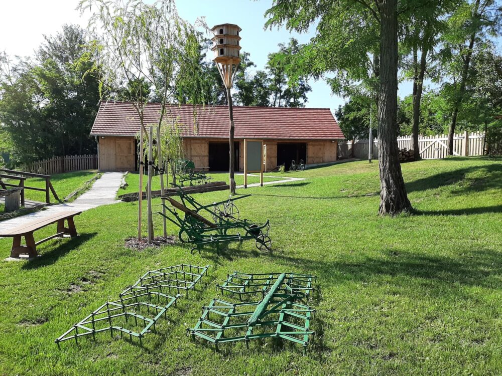 Jelčiansky vodný kolový mlyn a skanzen - Jelka